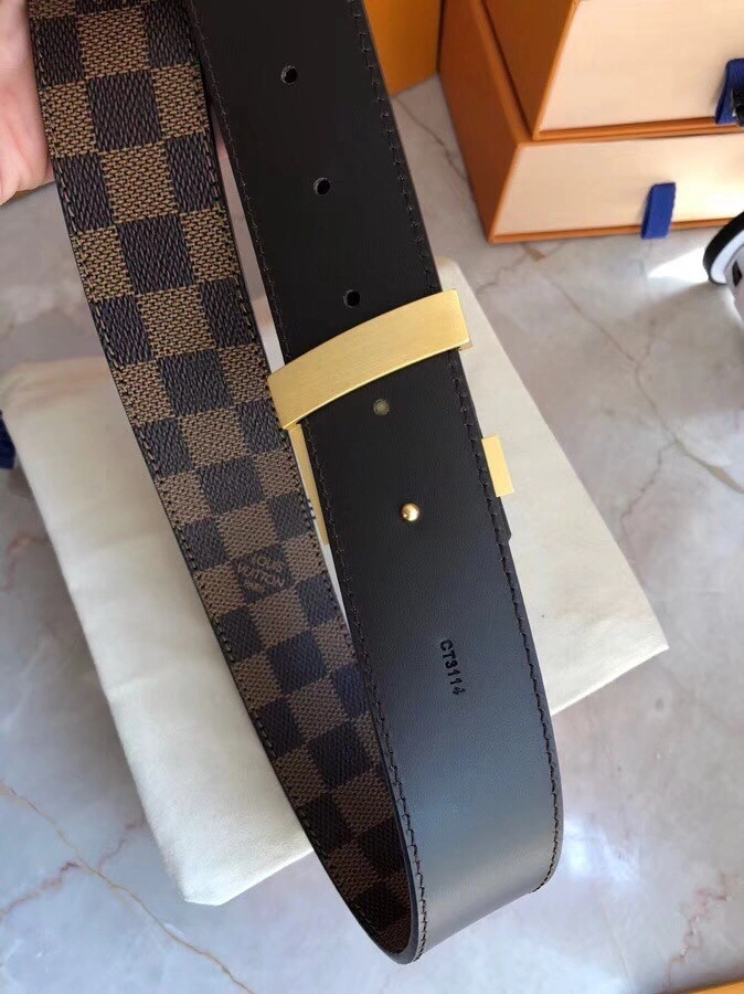 Accurate model Louis Vuitton Belts
