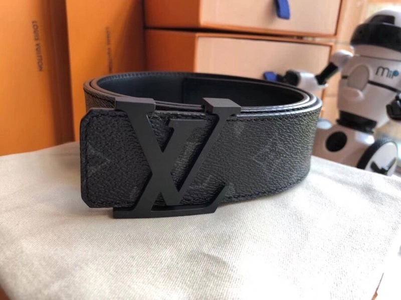 Low-cost Louis Vuitton Belts