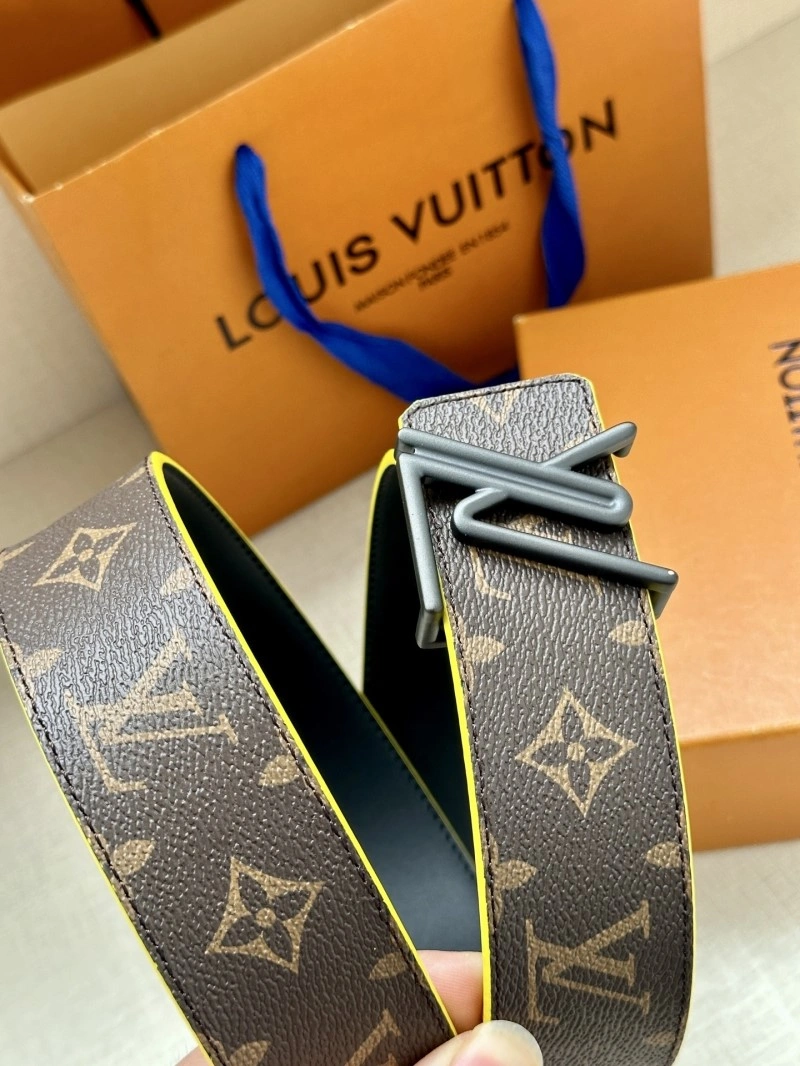 Low-cost Louis Vuitton Belts