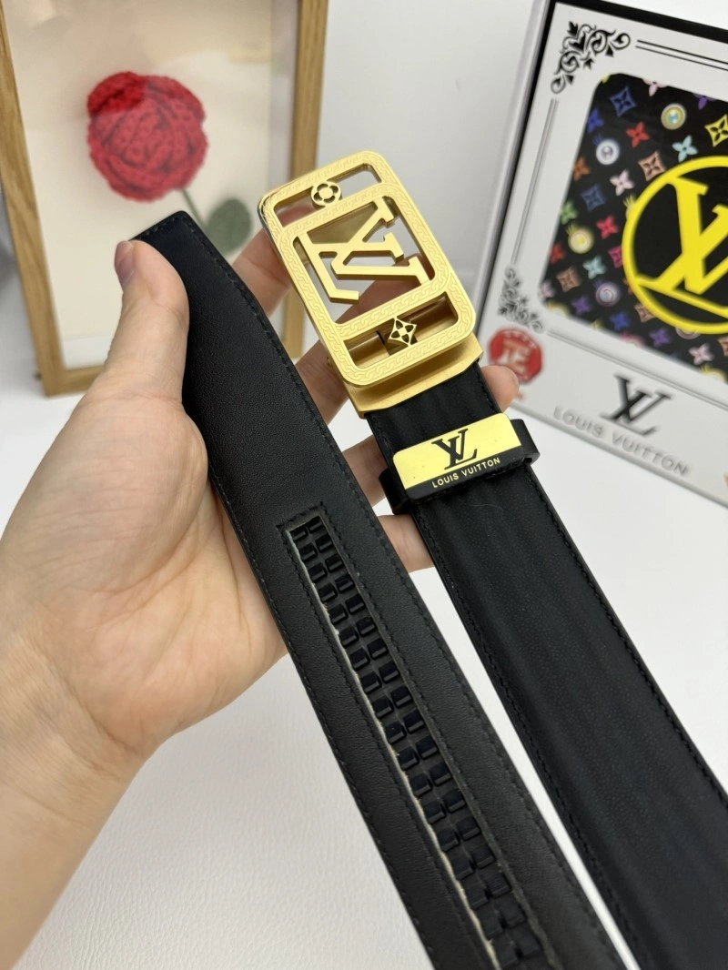 Inexpensive Louis Vuitton Belts
