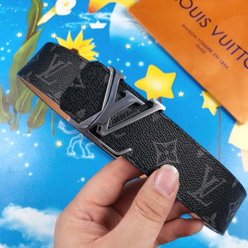 Top mirror Louis Vuitton Belts