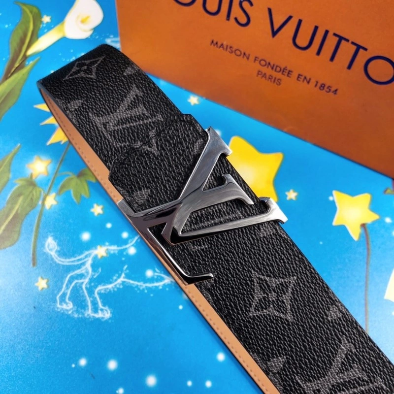 Top mirror Louis Vuitton Belts