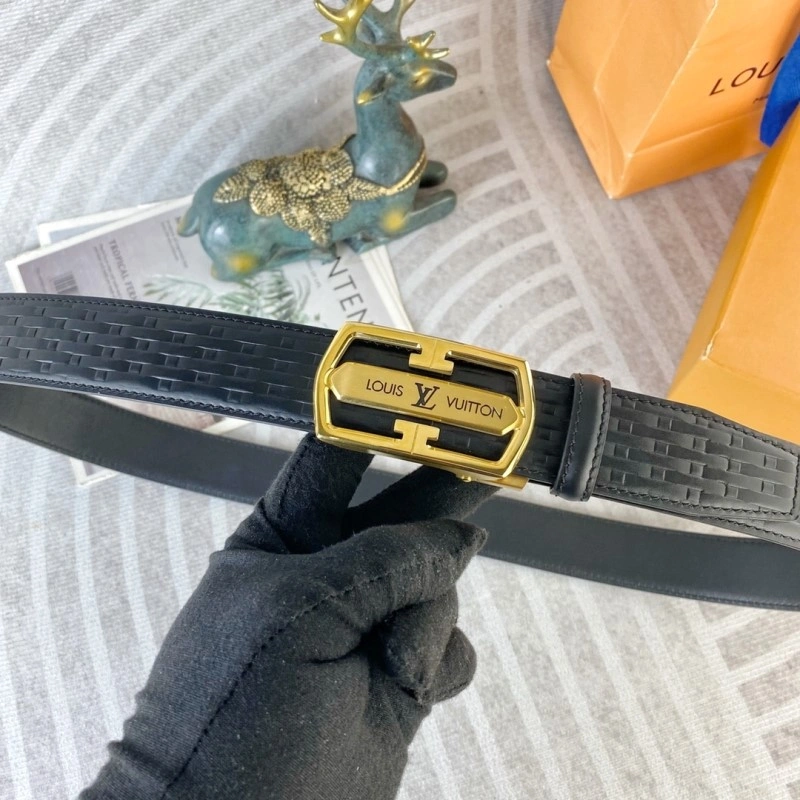 Accurate model Louis Vuitton Belts