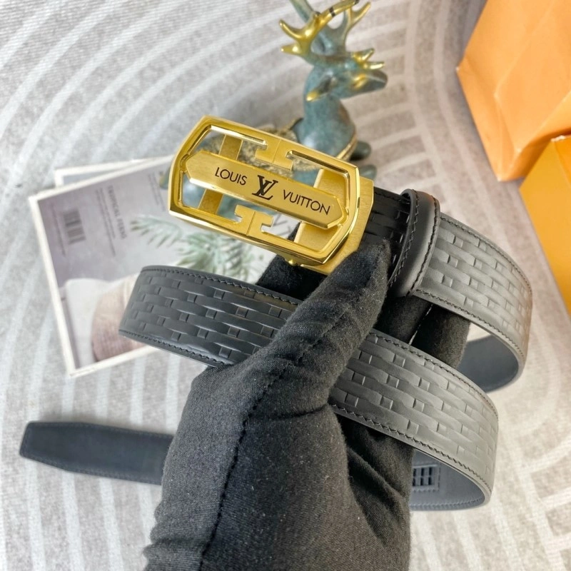 Accurate model Louis Vuitton Belts
