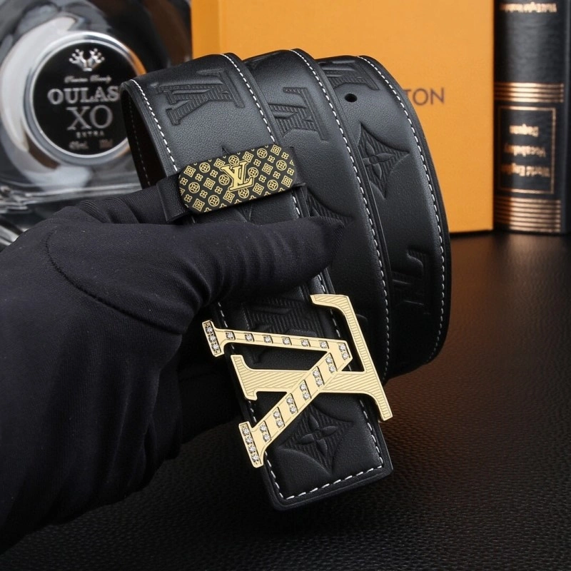 Accurate model Louis Vuitton Belts