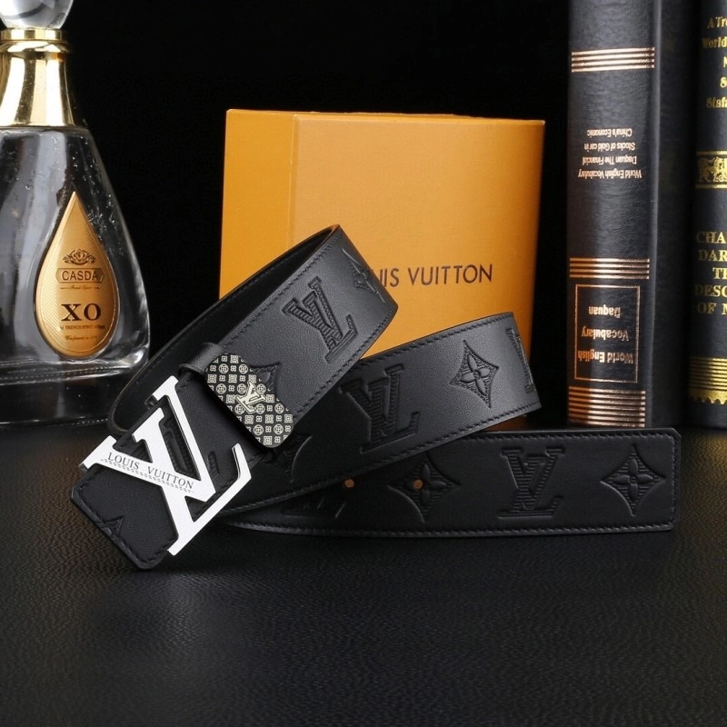 Accurate model Louis Vuitton Belts