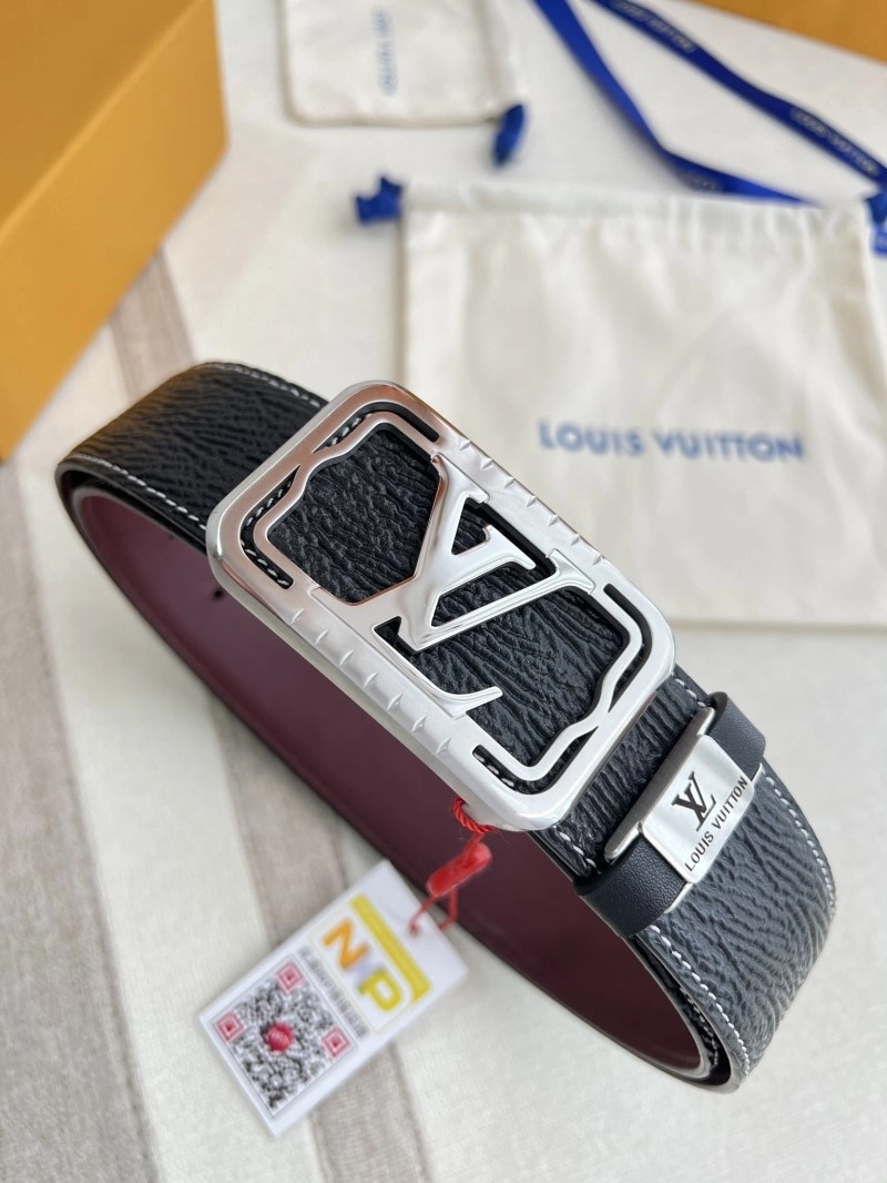 Low-cost Louis Vuitton Belts