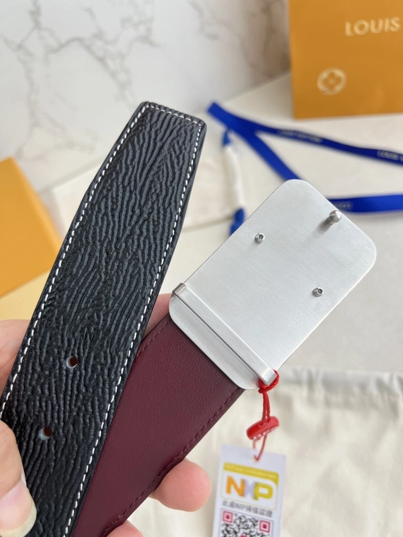 Low-cost Louis Vuitton Belts