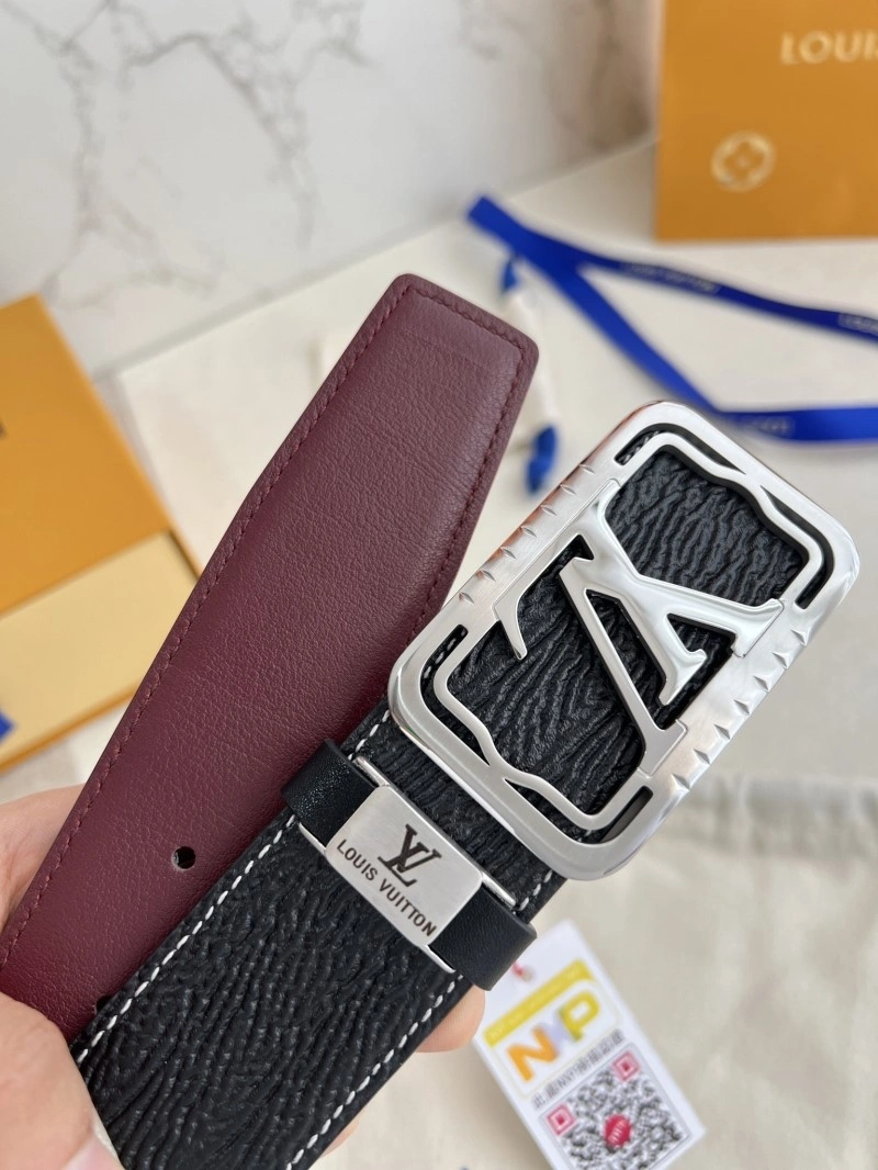 Low-cost Louis Vuitton Belts