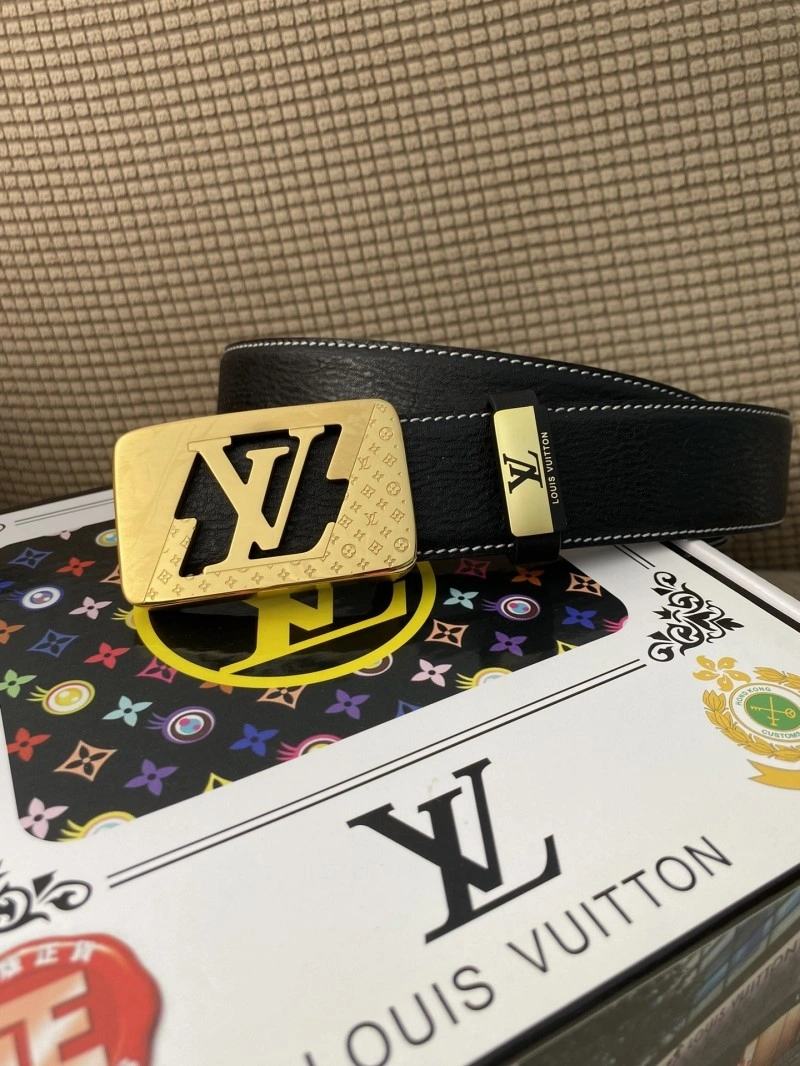 Accurate model Louis Vuitton Belts