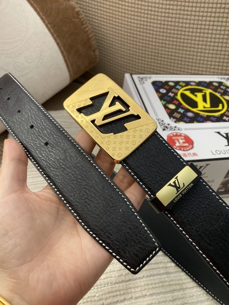 Accurate model Louis Vuitton Belts