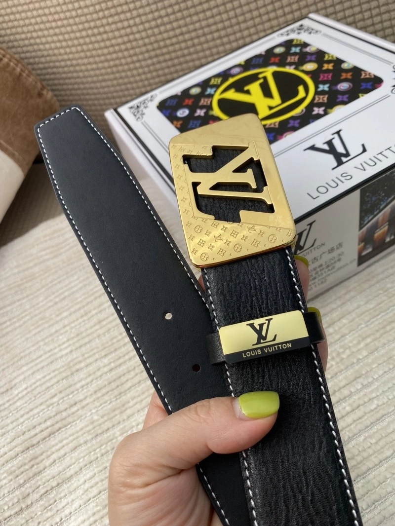 Accurate model Louis Vuitton Belts