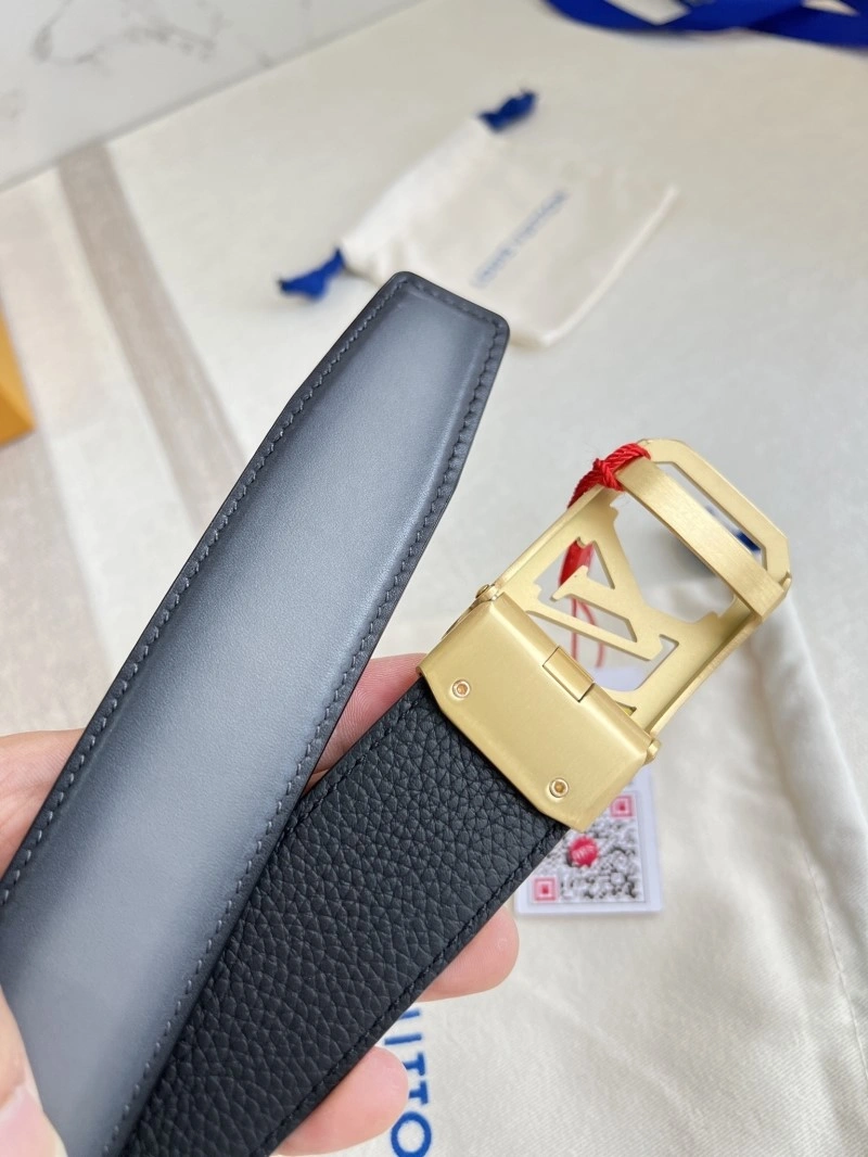 Low-cost Louis Vuitton Belts