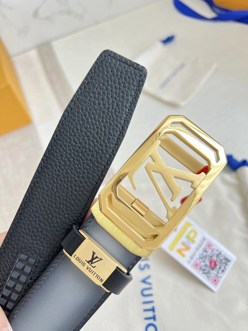 Low-cost Louis Vuitton Belts