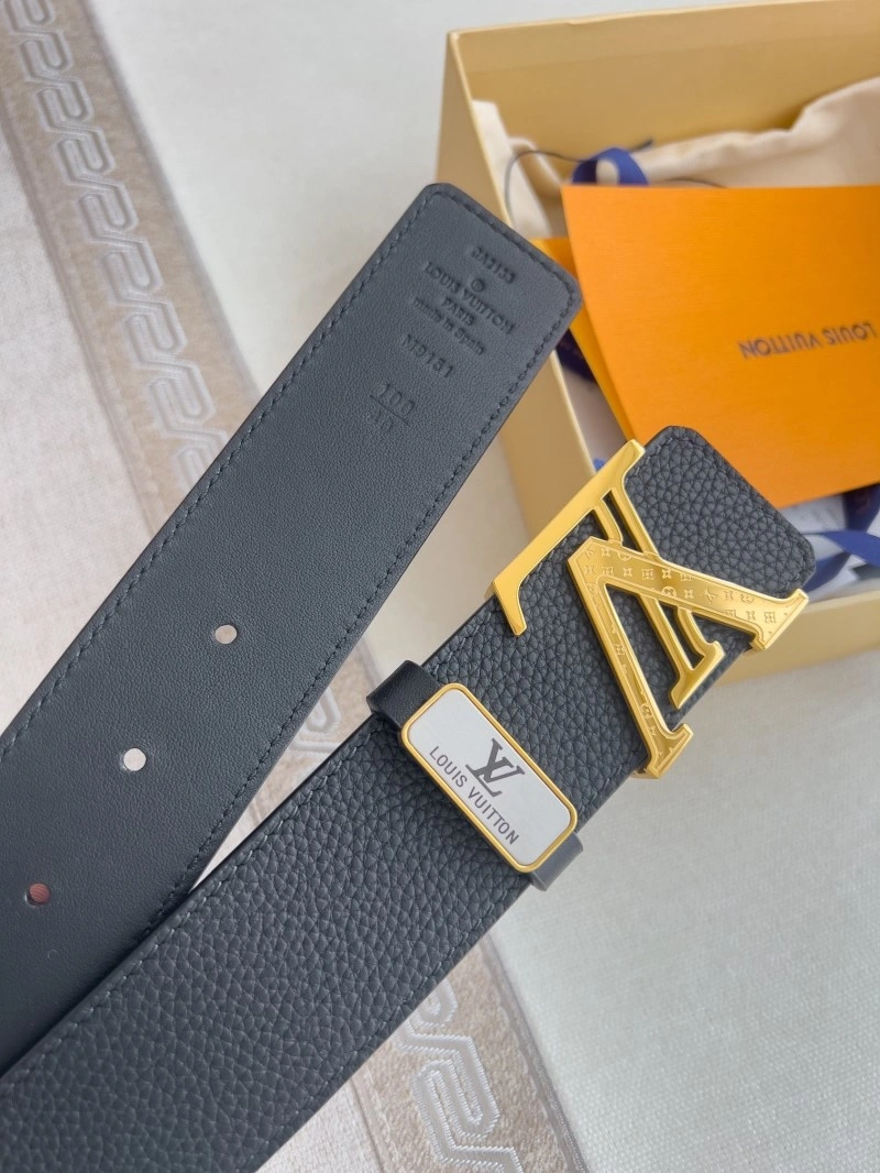Top mirror Louis Vuitton Belts