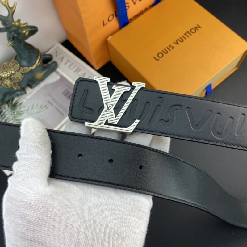 Accurate model Louis Vuitton Belts