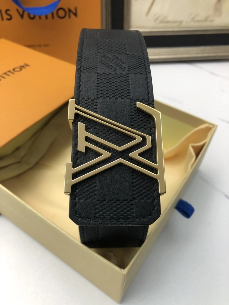 Accurate model Louis Vuitton Belts