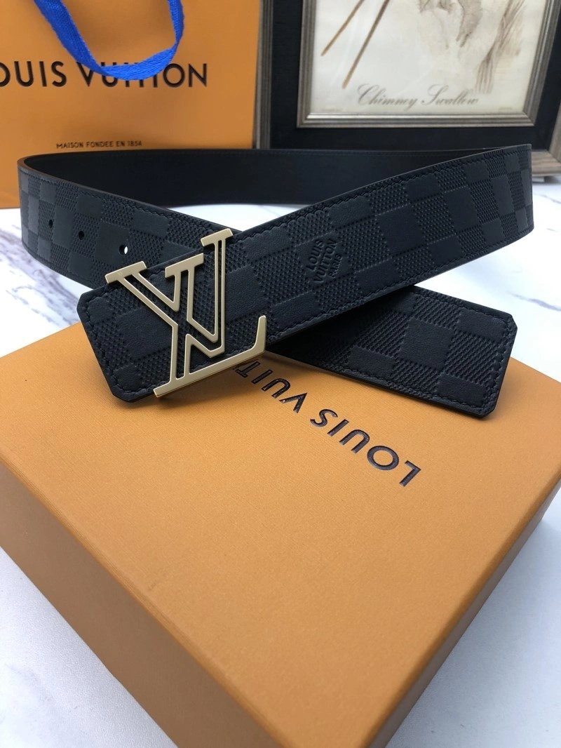 Accurate model Louis Vuitton Belts