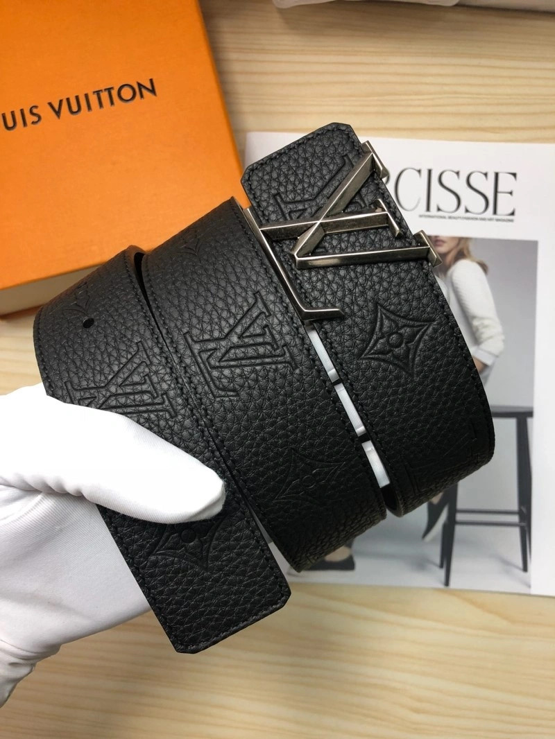 Top mirror Louis Vuitton Belts
