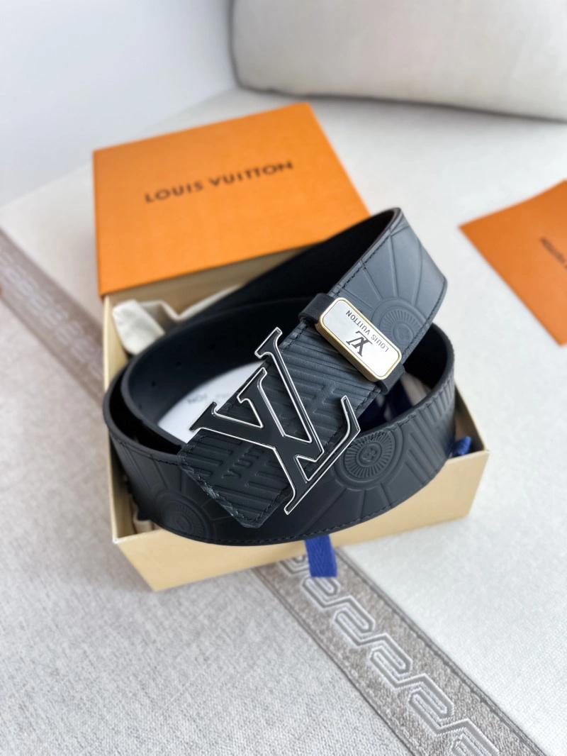 Low-cost Louis Vuitton Belts