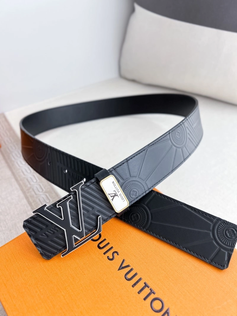 Low-cost Louis Vuitton Belts