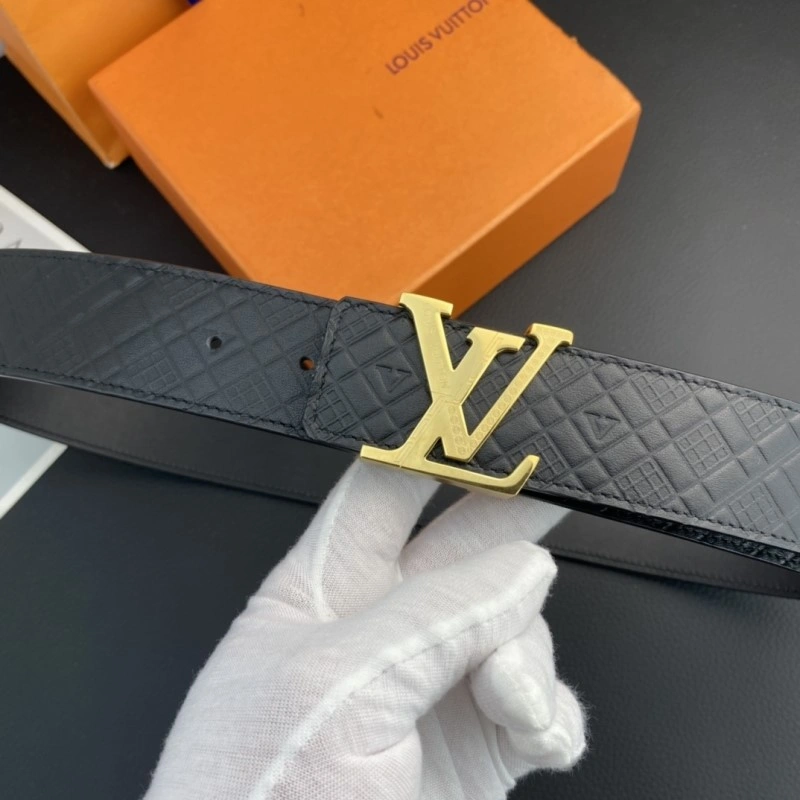 Low-cost Louis Vuitton Belts