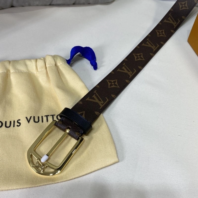 Accurate model Louis Vuitton Belts