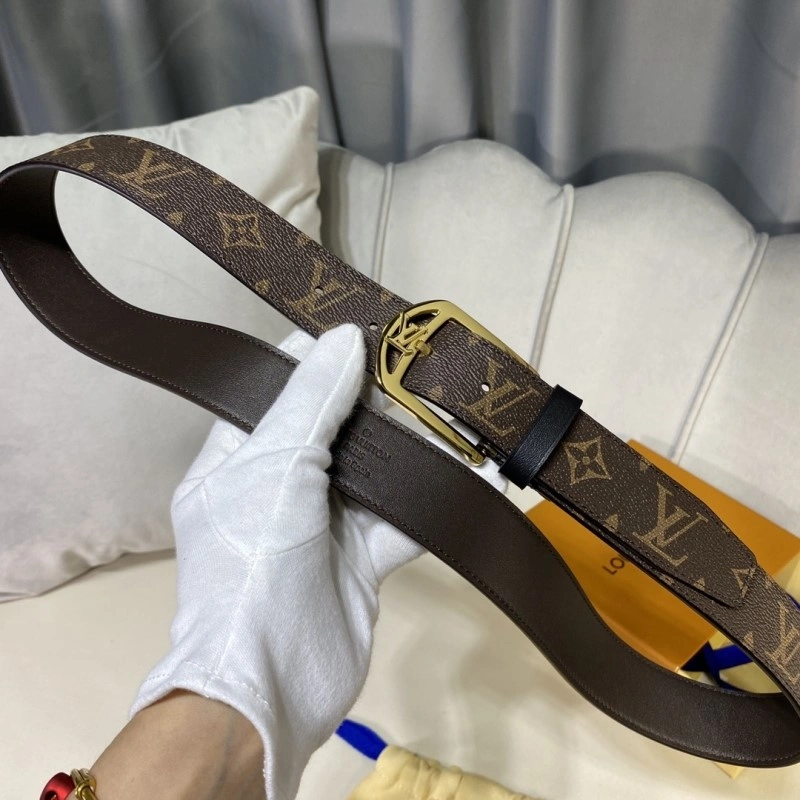 Accurate model Louis Vuitton Belts