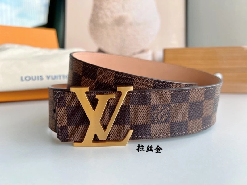 Top mirror Louis Vuitton Belts