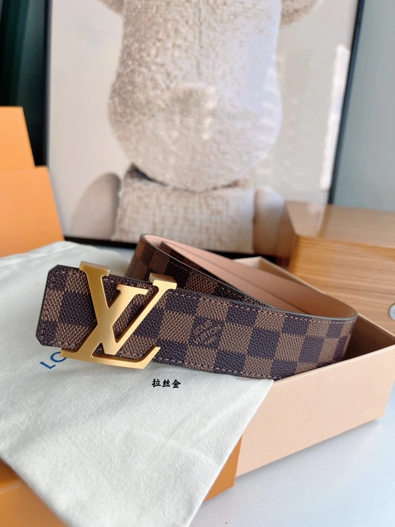 Top mirror Louis Vuitton Belts