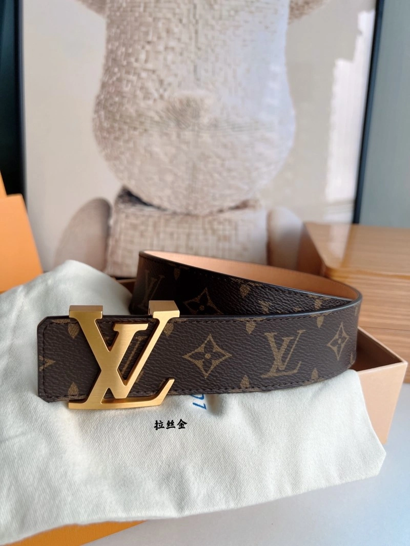 Low-cost Louis Vuitton Belts