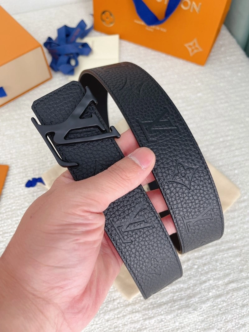 Top mirror Louis Vuitton Belts