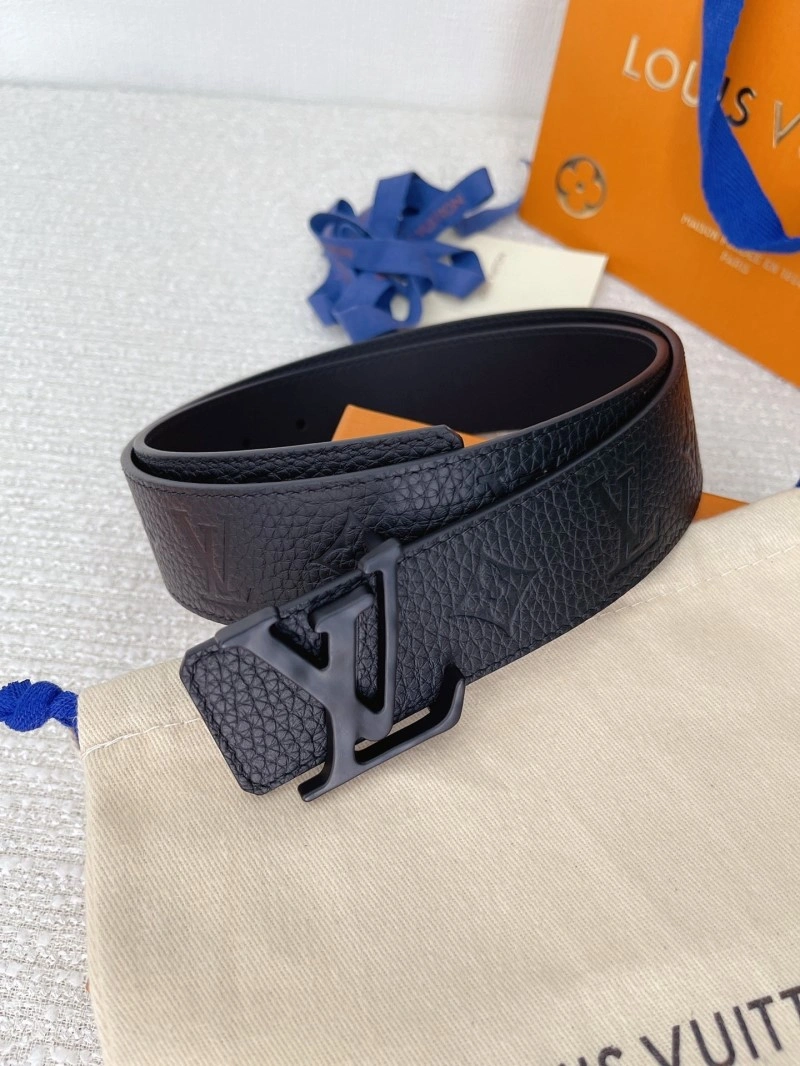 Top mirror Louis Vuitton Belts