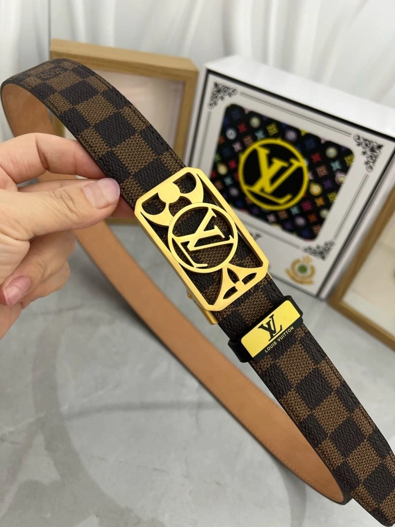 Accurate model Louis Vuitton Belts