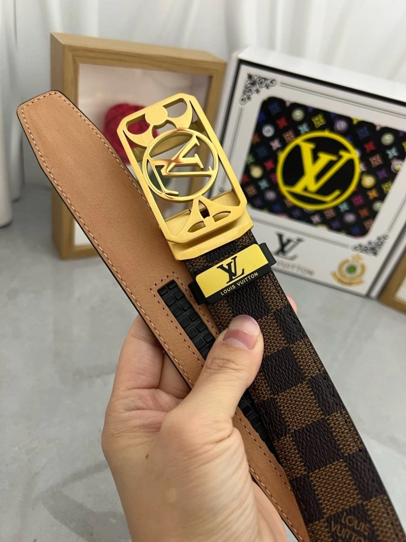 Accurate model Louis Vuitton Belts