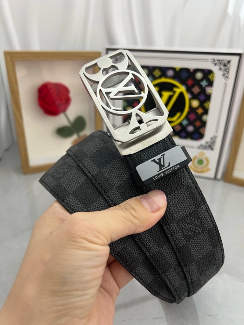 Bargain Louis Vuitton Belts