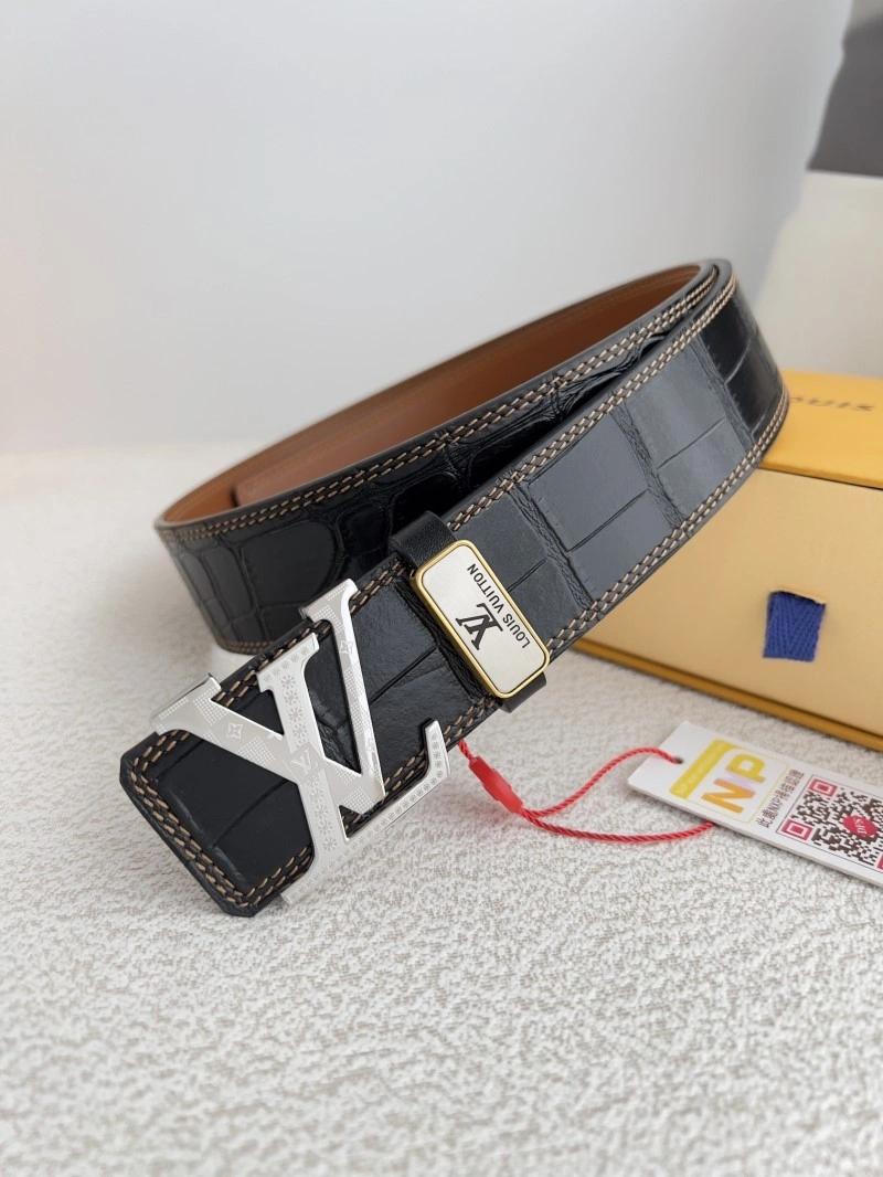 Accurate model Louis Vuitton Belts