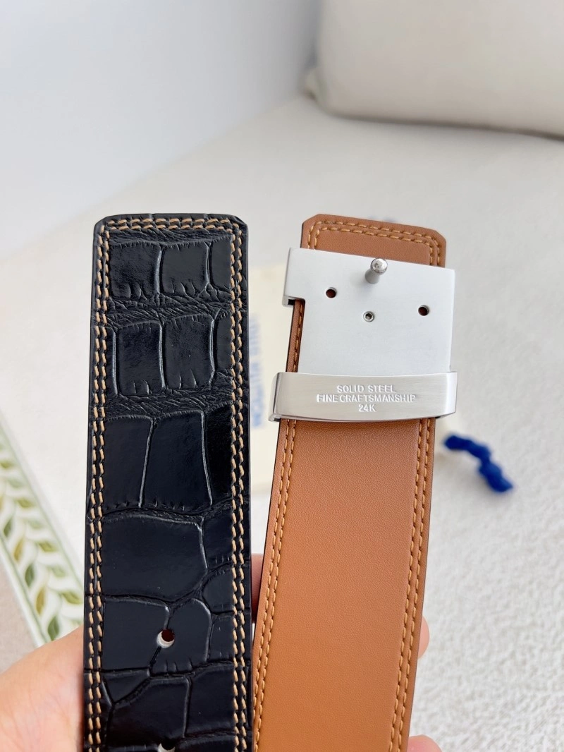 Accurate model Louis Vuitton Belts