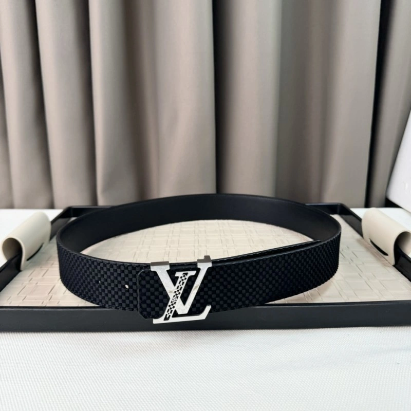 Accurate model Louis Vuitton Belts
