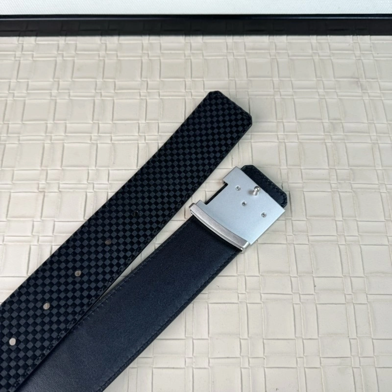 Accurate model Louis Vuitton Belts