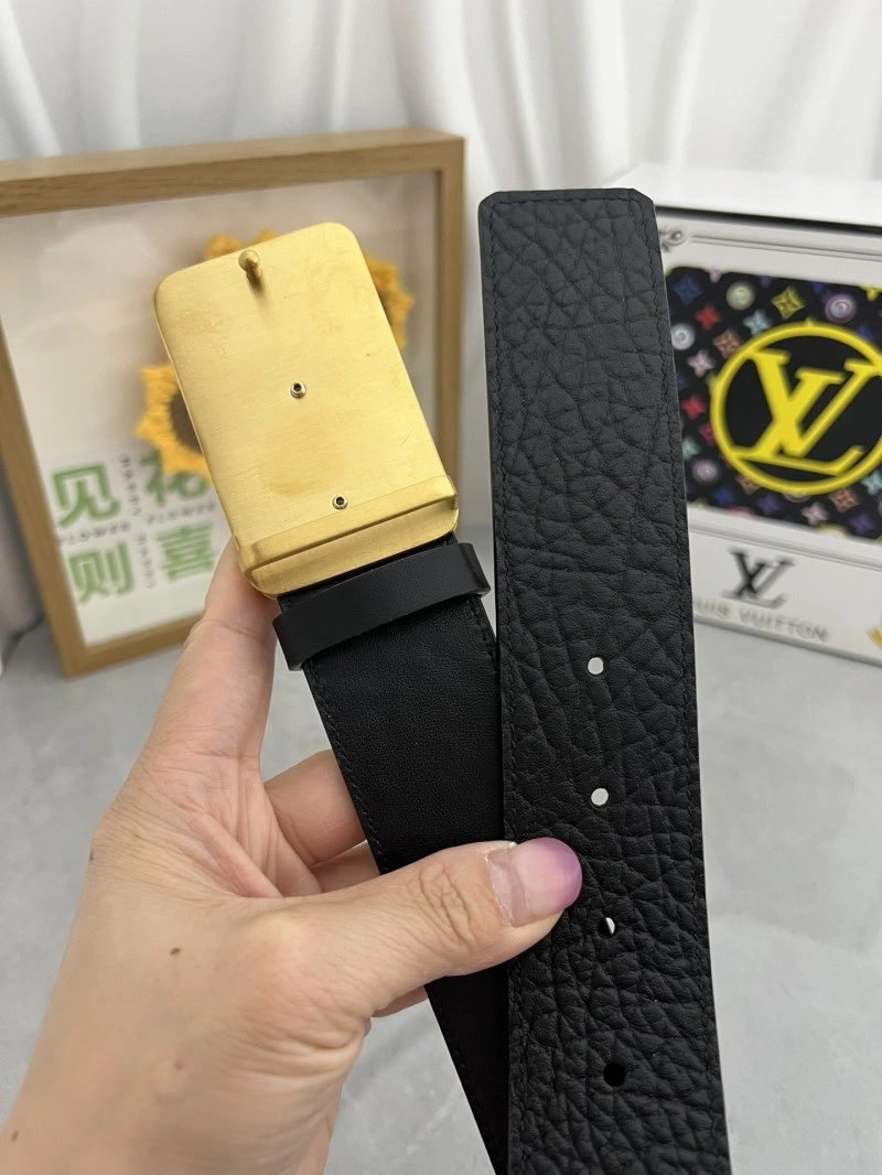 Low-cost Louis Vuitton Belts