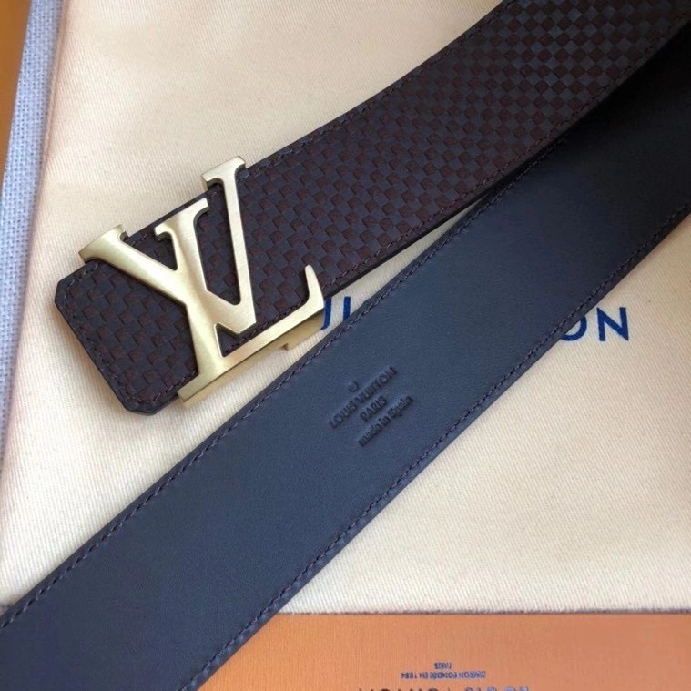 Low-cost Louis Vuitton Belts