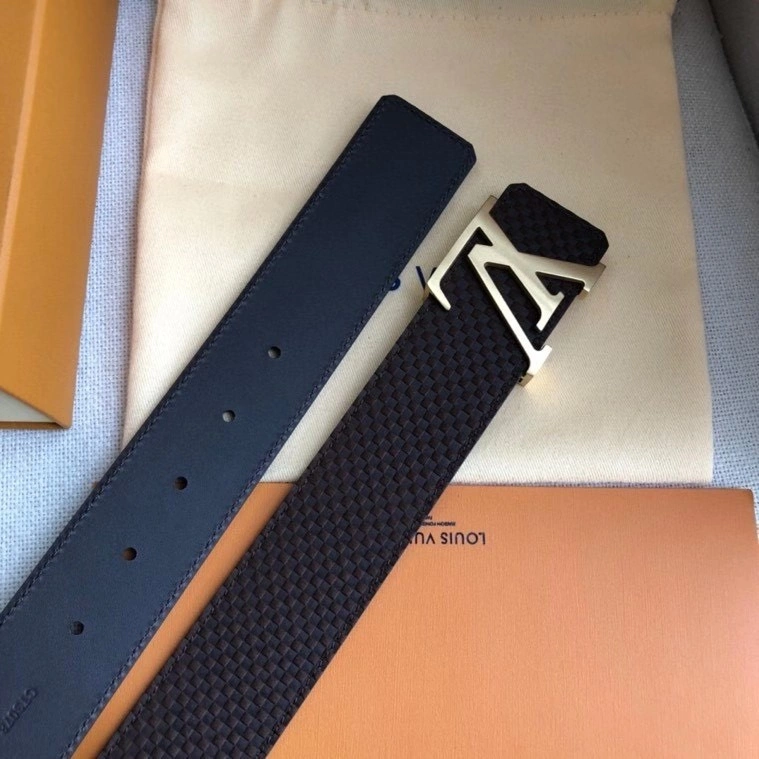 Low-cost Louis Vuitton Belts