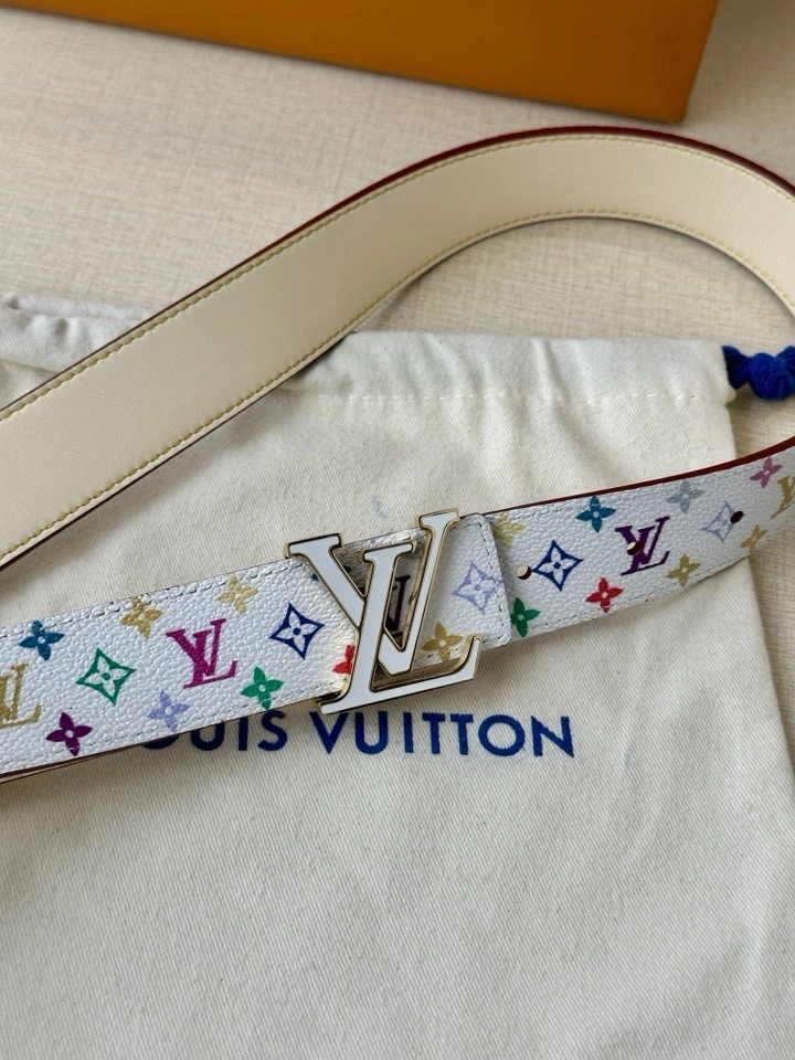 Top mirror Louis Vuitton Belts