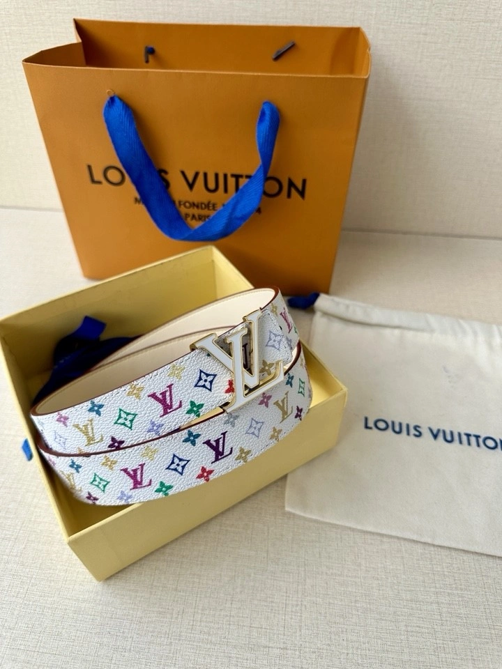 Top mirror Louis Vuitton Belts