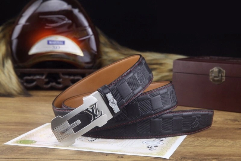 Accurate model Louis Vuitton Belts