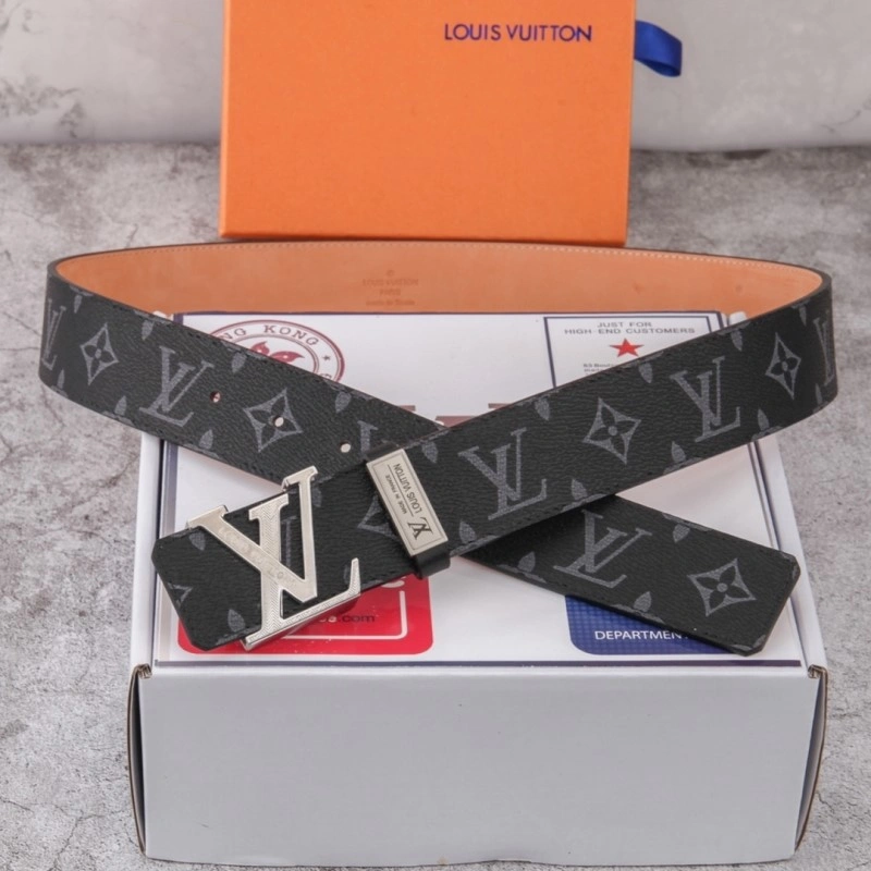 Top mirror Louis Vuitton Belts