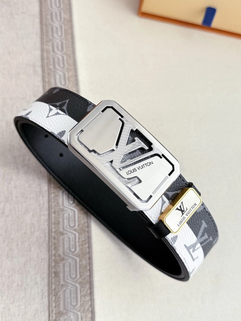 Low-cost Louis Vuitton Belts