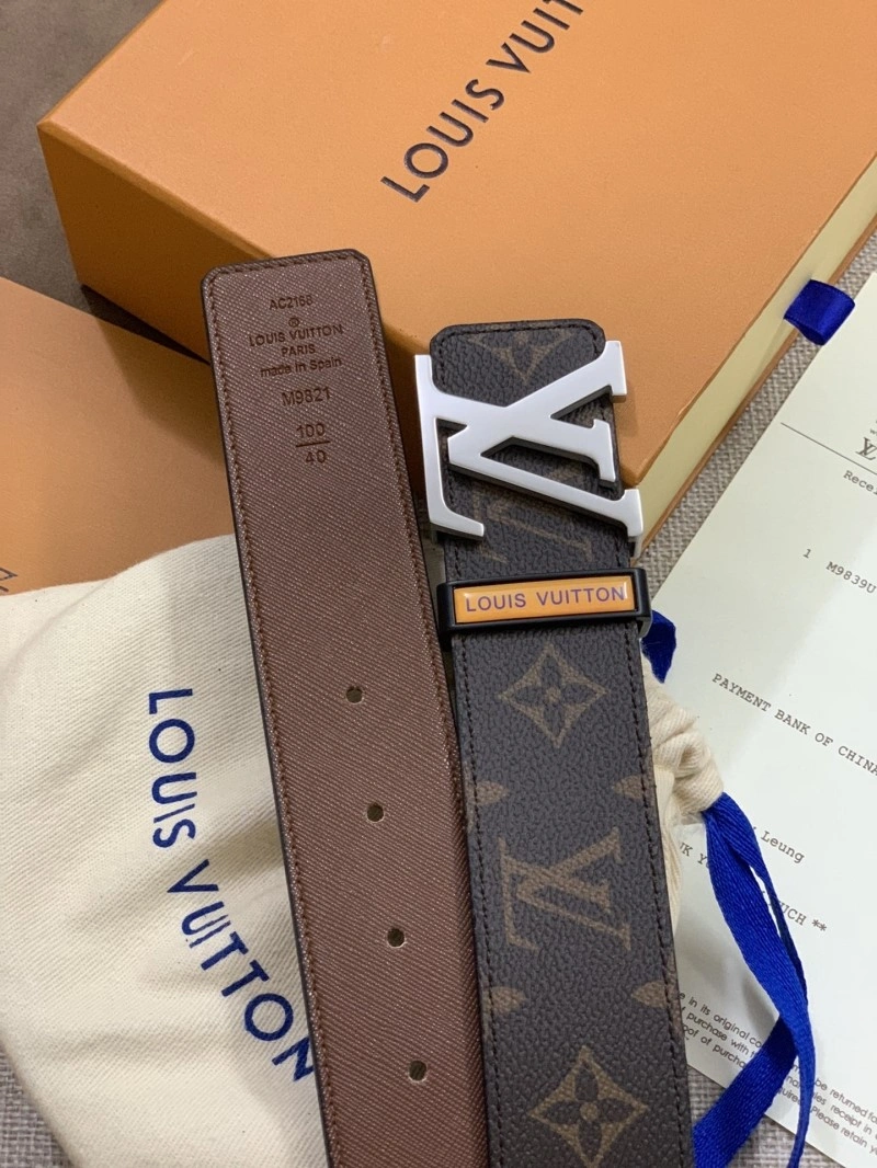 Top mirror Louis Vuitton Belts