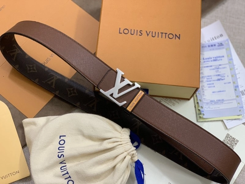 Top mirror Louis Vuitton Belts